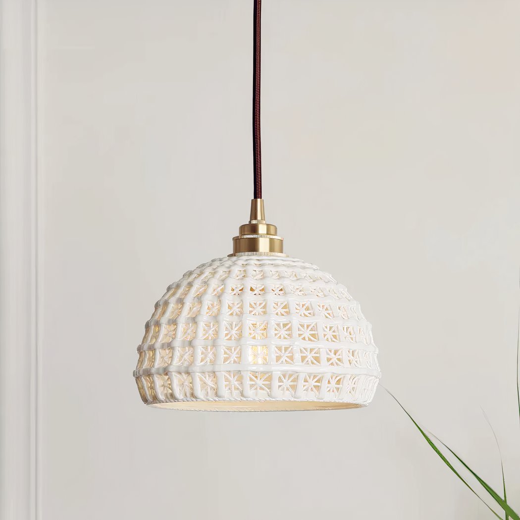 Witte hanglamp in origineel Scandinavisch ontwerp • Verlichting Trends